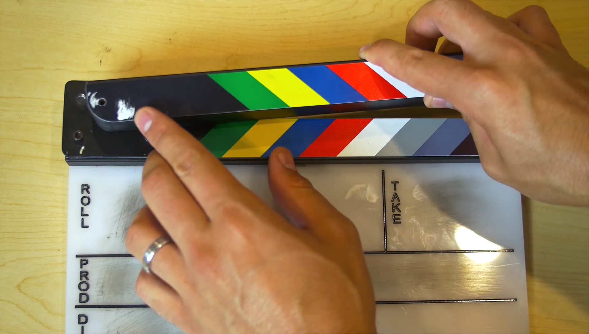 17 Steps on How to Create Your Own Clapperboard like the Professionals